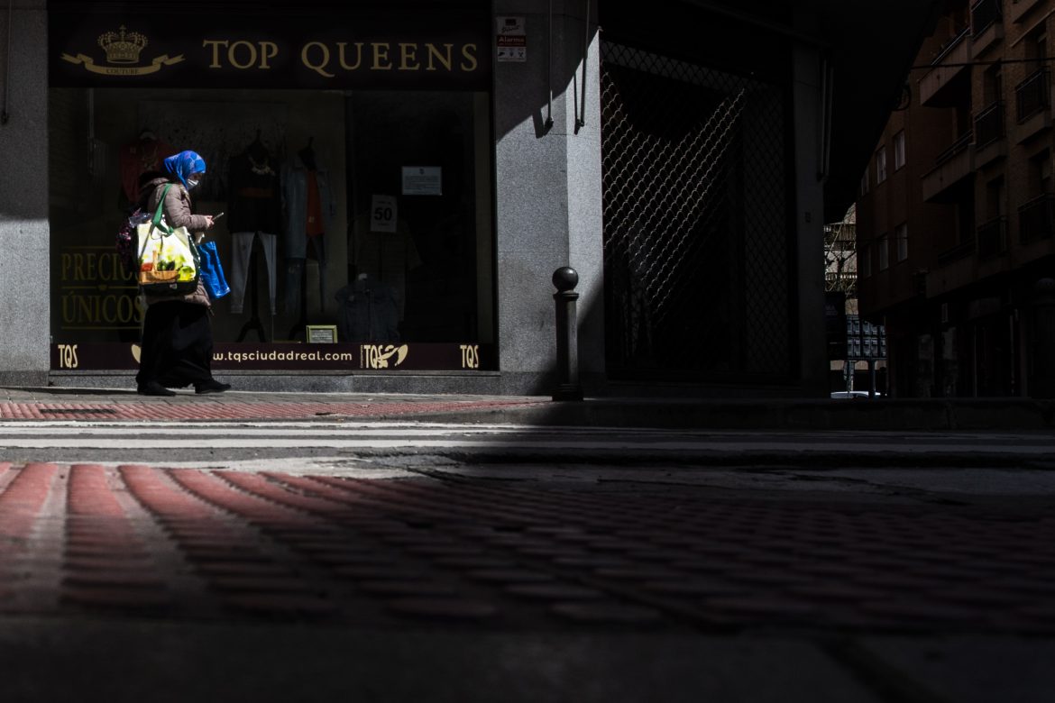 Covid-19: "la luna miente..." - Hyperbole