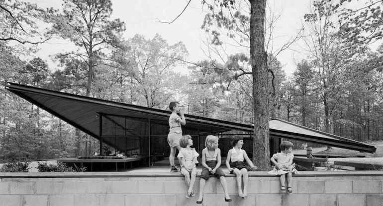 Eduardo Catalano, Raleigh House, 1954, Carolina del Norte. - Hyperbole