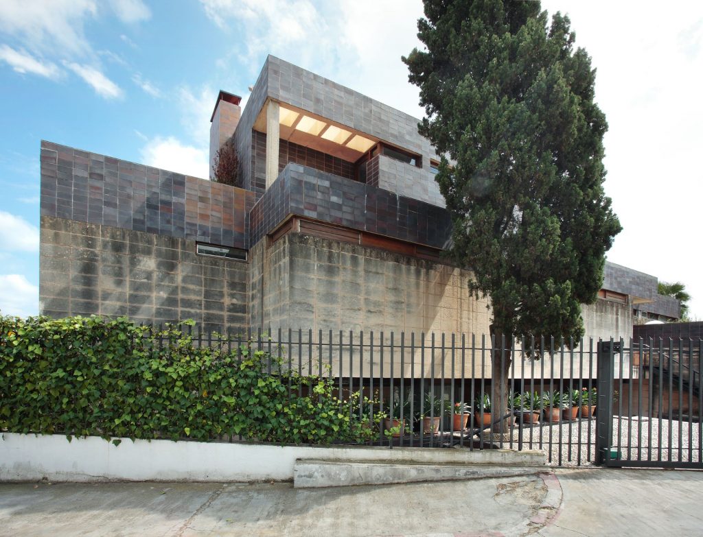 Casa Cela, Palma de Mallorca, Corrales y Vázquez Molezún, 1961. - Hyperbole